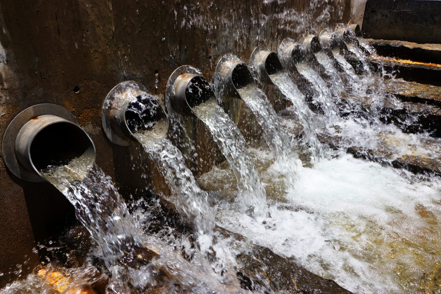 How do municipal wastes contribute to water pollution? | H2O Global News